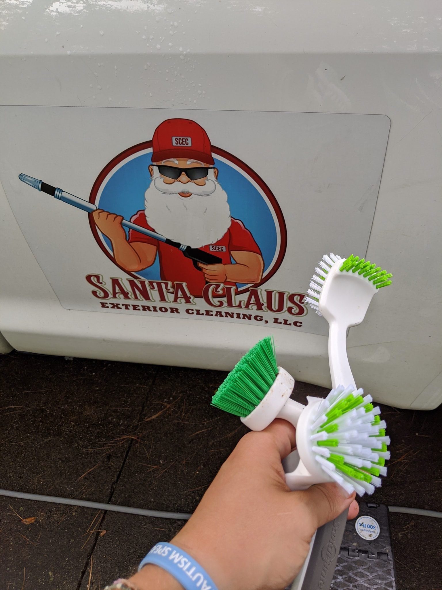 Home - Santa Claus Exterior Cleaning, LLC